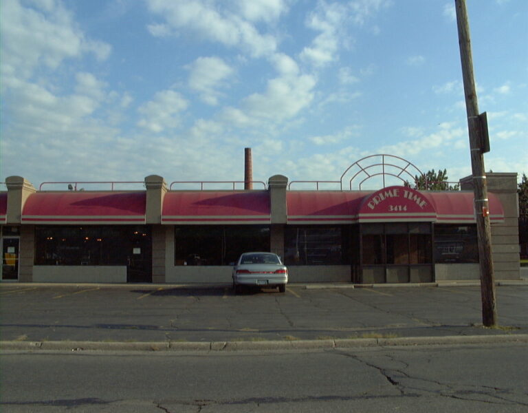 Bars and Restaurants - Retro Toledo Metro